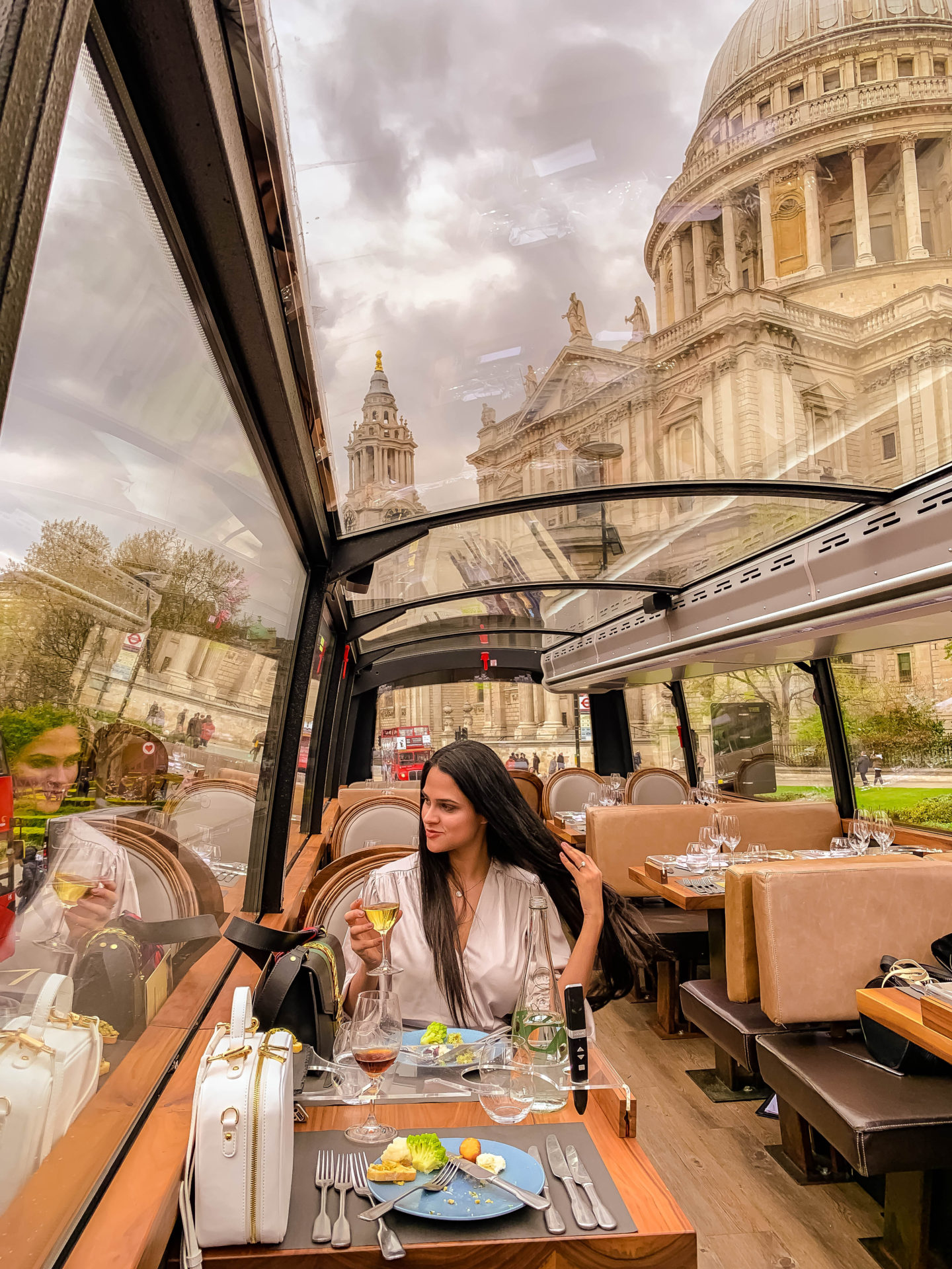Bustronome: Gourmet Lunch on a London Bus Tour – Luxury Voyager
