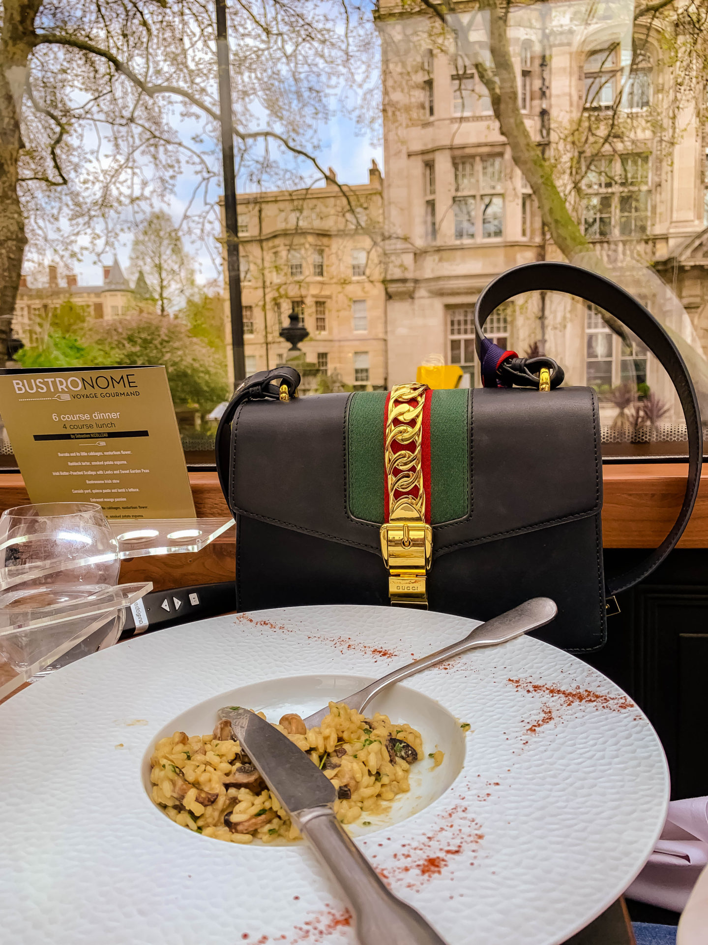 Bustronome: Gourmet Lunch on a London Bus Tour – Luxury Voyager